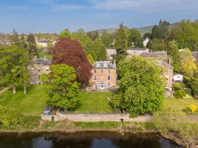 Earnoch, Main Street, 5 Bedroom Detached