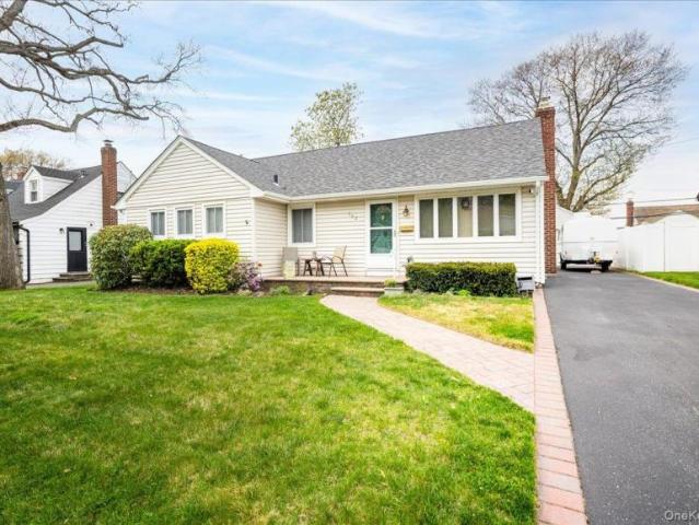 East Meadow NY 11554 101614195
