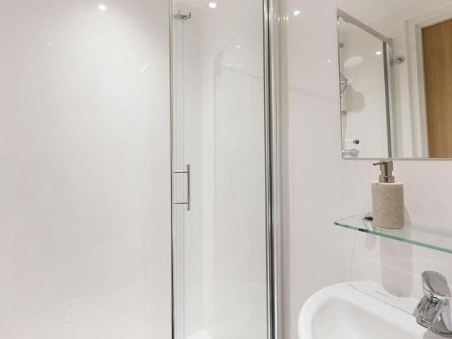 East Newington Place, Edinburgh EH9 Studio to rent £1,387 pcm £320 pw