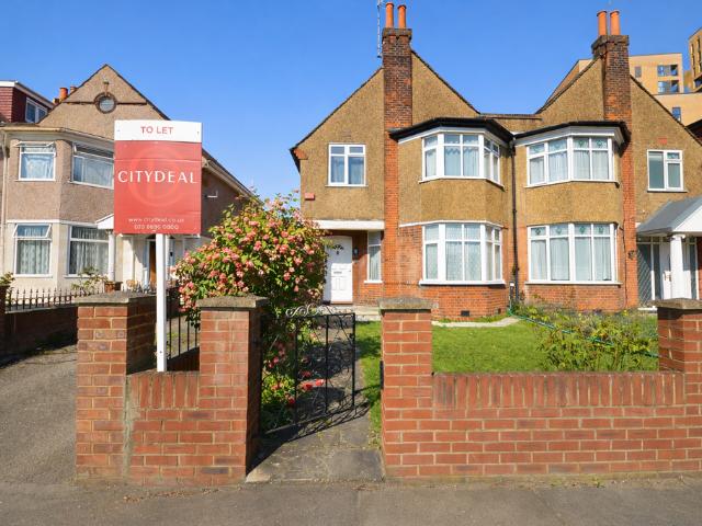 East Acton Lane, East Acton, W3 7EG 3 bed semi detached house to rent £3,295 pcm £760 pw