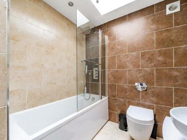 East Acton, 2 Bedroom Detached