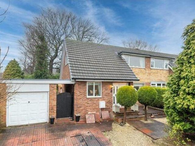 East Ardsley, Woodlands Drive, Wakefield, 4 Bedroom Semi detached