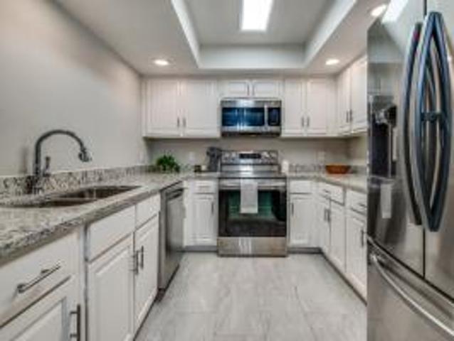 East Arlington Home, a 2 hours 0 minutes drive to
