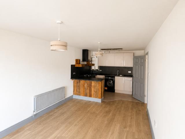 East Barnet Road, Barnet EN4, Property to rent, £1,675 pcm | PrimeLocation