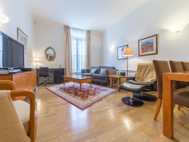 East Block, London SE1 2 bed flat to rent £3,500 pcm £808 pw