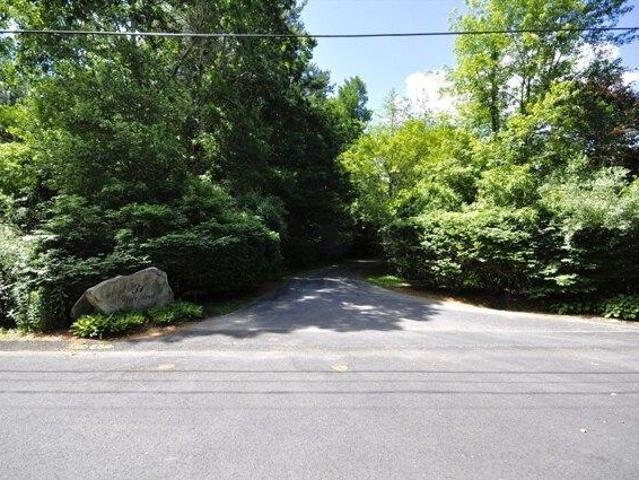East Bridgewater MA 02333 104193120