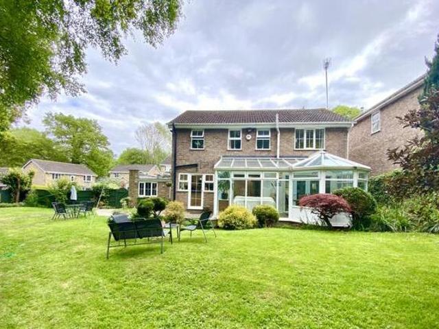 East Causeway Vale, Adel, 5 Bedroom Detached