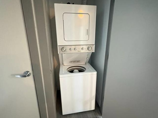 East Cherry Flats 1Bed/1Bath
