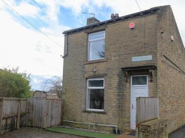 East Croft, Wyke, 2 Bedroom End