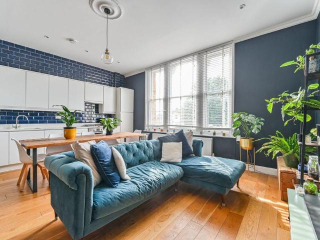 East Dulwich Road, Dulwich, London, SE22 1 bed flat to rent £2,000 pcm £462 pw