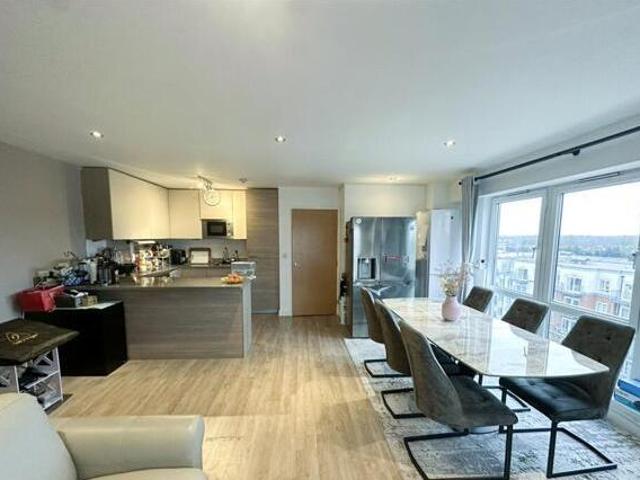 East Drive, Beaufort Park, 3 Bedroom Apartment