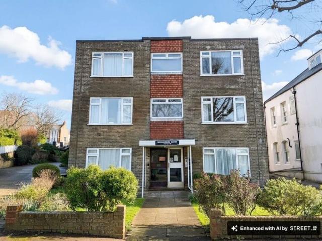 East Drive, Brighton, BN2 – HW Estate Agents