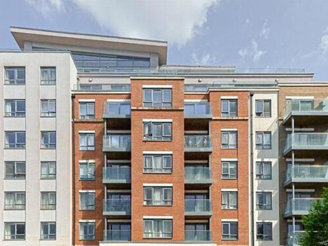 East Drive, Colindale, 1 Bedroom Apartment
