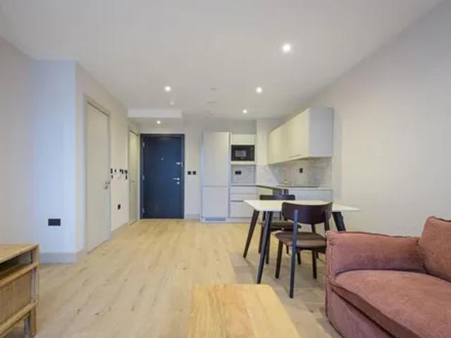 East Drive, London, NW9 5ZF, United Kingdom | 1 bed house for rent #118059315 | Rentberry