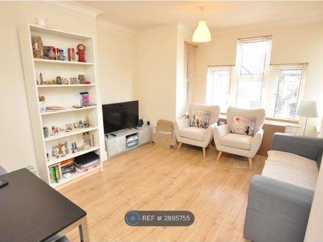 East End Road, London N2, 2 bed flat to rent, £2,150 pcm | PrimeLocation