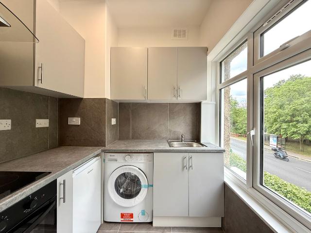 East End Road, London N2, Studio to rent, £1,250 pcm | PrimeLocation
