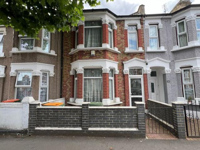East Ham E6, 3 bed terraced house to rent, £2,800 pcm | PrimeLocation