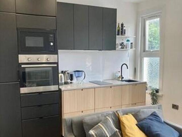 East Ham, London, 2 Bedroom Flat