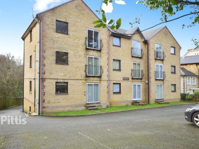 East Hill Road, Ryde PO33, 2 bed flat to rent, £800 pcm | PrimeLocation