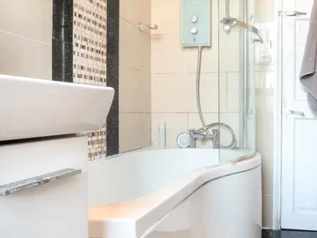 East India Buildings, Saltwell Street, London, E14 0DH, United Kingdom | 4 bed apartment for rent #167641298 | Rentberry