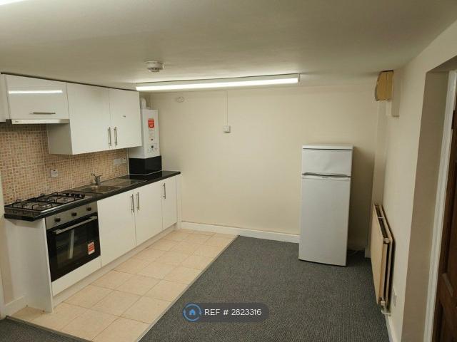 East India Dock Road, London E14, 1 bed flat to rent, £1,700 pcm | PrimeLocation
