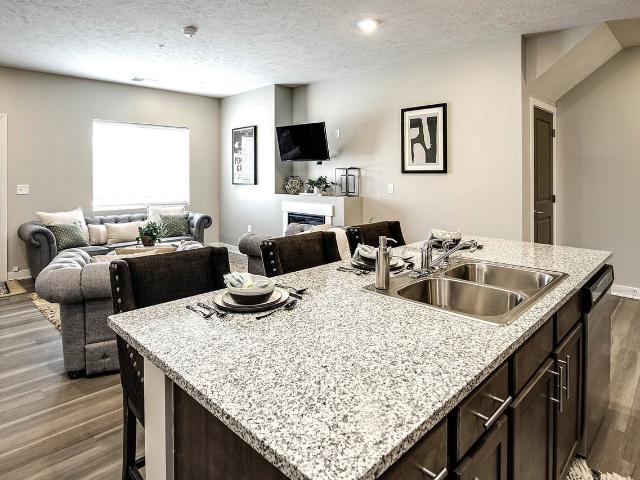 East Lake Flats 1 Bedroom Apartment for Rent at 7210 S 89th St, Lincoln, NE 68526