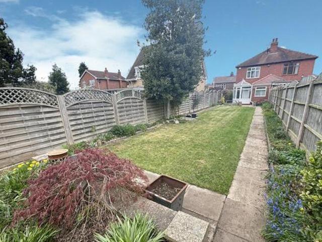 East Lane, Stainforth, 2 Bedroom Semi detached