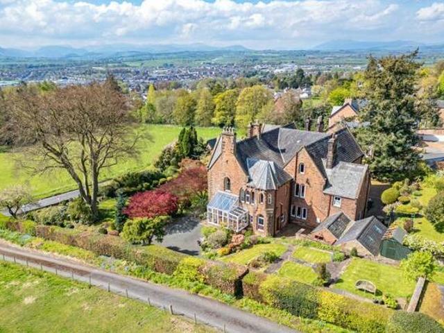 East Larches, Beacon Edge, 4 Bedroom Semi detached