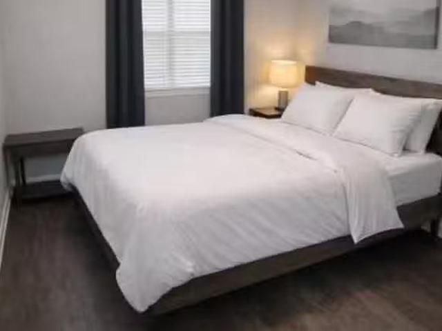 East Little York Home 2 Rooms w/ Private Bath Available Fast.
