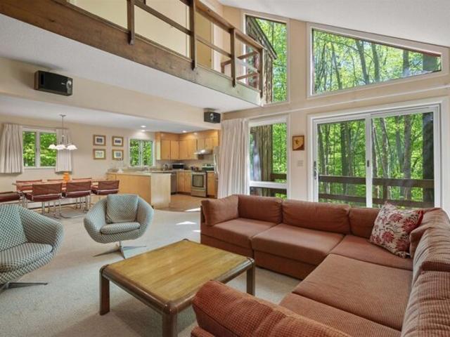 East Ln, Killington, Home For Sale