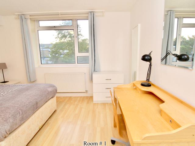 East Putney 1, United_kingdom Room 3