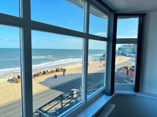 East Parade, Whitley Bay NE26, 2 bed flat to rent, £4,095 pcm | PrimeLocation