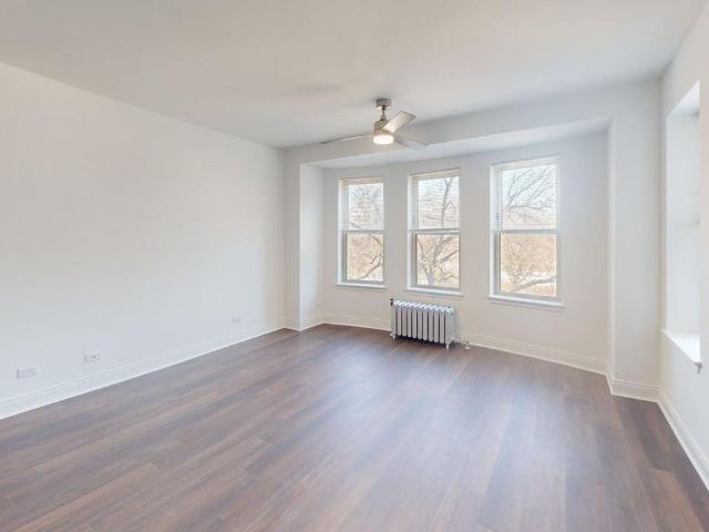 East Park Tower 1 Bedroom Apartment for Rent at 5242 S Hyde Park Blvd, Chicago, IL 60615 Hyde Park