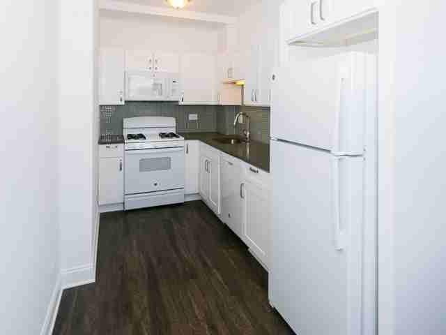 East Park Tower 2 Bedroom Apartment for Rent at 5242 S Hyde Park Blvd, Chicago, IL 60615 Hyde Park