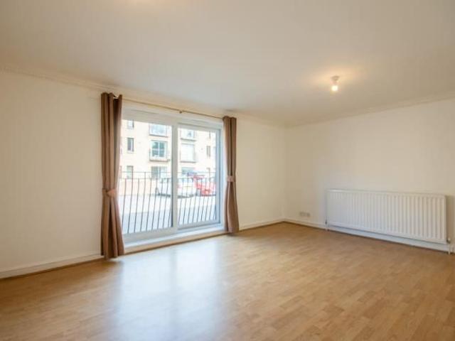 East Parkside, Edinburgh EH16, 2 bed flat to rent, £1,300 pcm | PrimeLocation