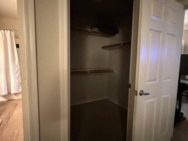 East Phoenix Master Style Room