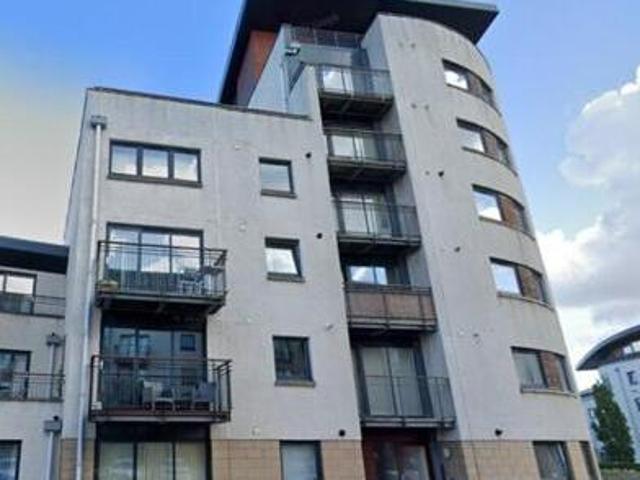 East Pilton Farm Crescent, Edinburgh, 2 Bedroom Flat