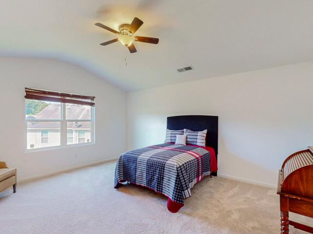 East Point House Newly Renovated and Close to MARTA and Airport!