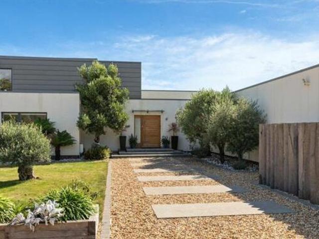 East Preston, South Strand, Littlehampton, 5 Bedroom Detached