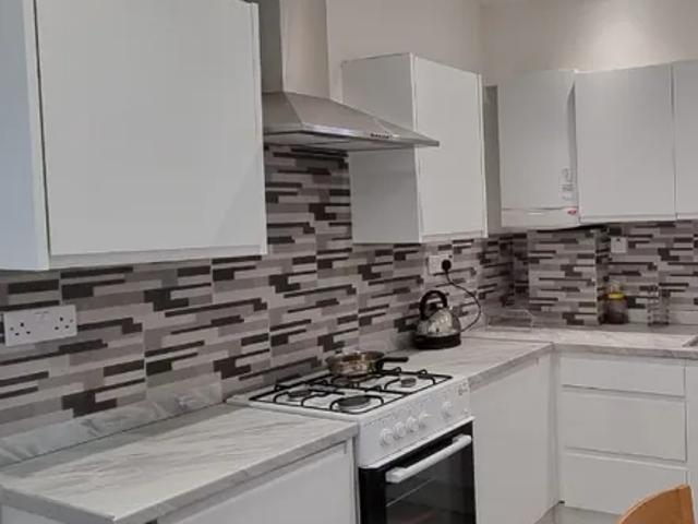 East Prescot Road, Liverpool, L14 1PT, United Kingdom | 3 bed apartment for rent #108463792 | Rentberry