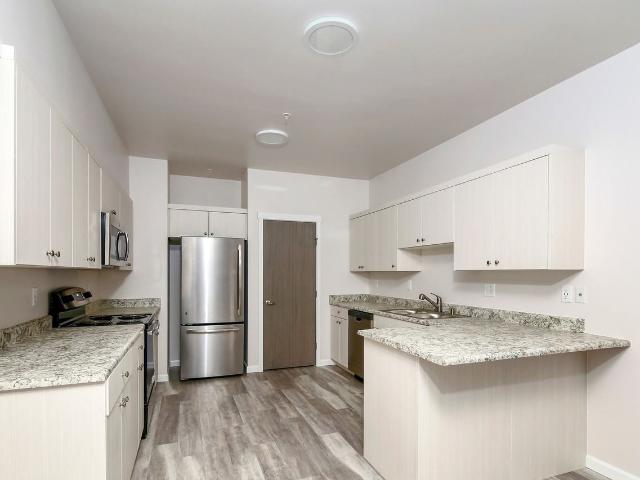 East Ridge Apartments Studio Apartment for Rent at 110 110 S Ashley Street & 140 S Ashley Street, Bellingham, WA 98229