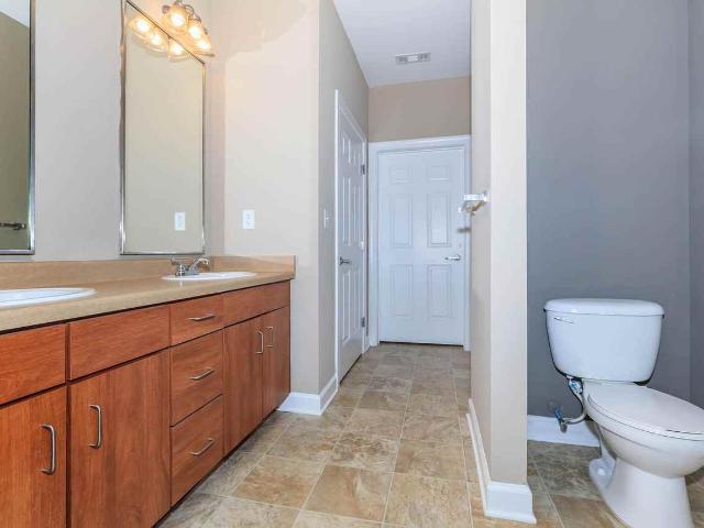 East River Place 3 Bedroom Apartment for Rent at 704 Ramsey St, Nashville, TN 37206