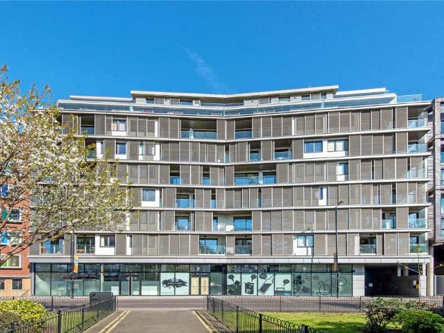 East Road, N1 3 bed apartment to rent £4,500 pcm £1,038 pw