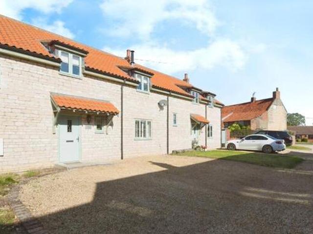 East Road, Navenby, 3 Bedroom Terraced