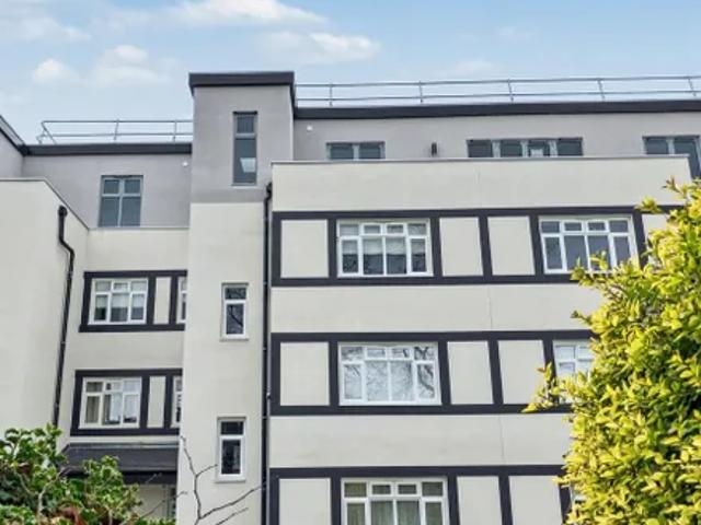 East Row, London, E11 2SA, United Kingdom | 2 bed apartment for rent #167836324 | Rentberry