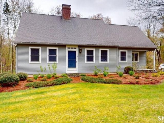East St, Hebron, Home For Sale