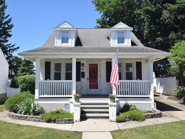 East St, Hicksville, Home For Sale