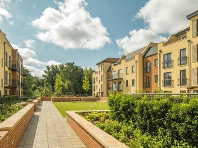 East Street, Farnham, 2 Bedroom Apartment
