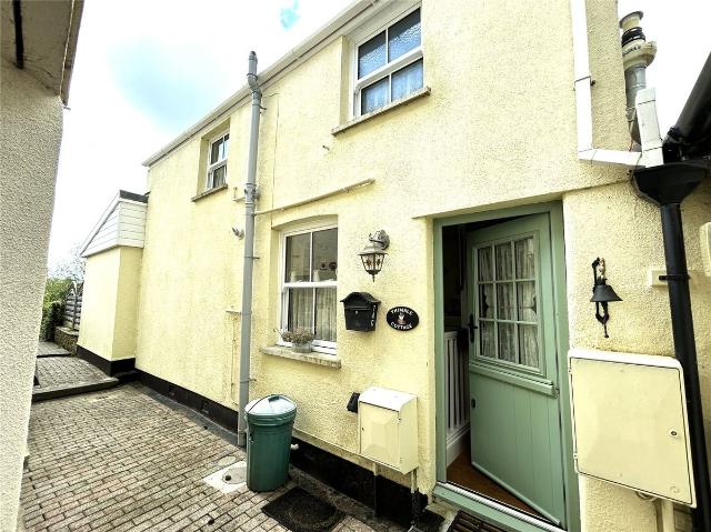 East Street, Ilminster, Somerset TA19, 1 bed terraced house to rent, £850 pcm | PrimeLocation