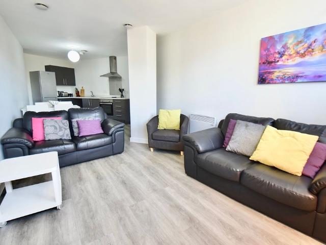 East Street, Leeds LS9, 3 bed flat to rent, £1,195 pcm | PrimeLocation